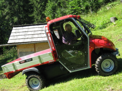 Veicoli fuoristrada 4x4 per montagna e boschi